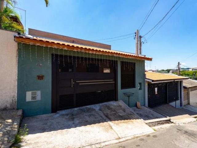 Espetacular casa para venda em Residencial Pacaembu com 2 quartos, sendo 1 suíte, 146m²