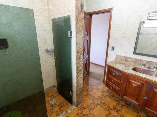 Versátil casa para venda em Vila Carrão com 3 quartos, sendo 3 suítes, 382m² remaxjoy#FYX2L