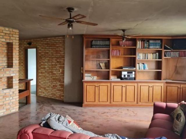 Versátil casa para venda em Vila Morumbi com 4 quartos, sendo 4 suítes, 770m²