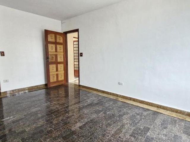 Atraente casa para venda em Vila Maria Alta com 3 quartos, sendo 1 suíte, 90m² simonemachado#YE5SI