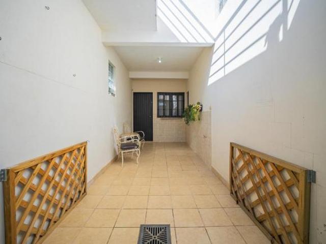 Deslumbrante casa para venda em Vila Santa Terezinha com 3 quartos, sendo 3 suítes, 184m² remaxter
