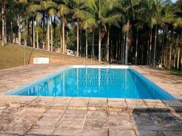 Deslumbrante chácara à venda com vista para a Represa Billings, lazer completo e