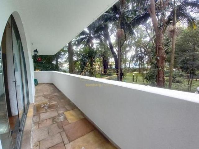 Deslumbrante apartamento na Granja Julieta