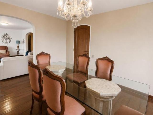 Deslumbrante apartamento para venda em Vila Madalena com 3 quartos, sendo 3 suítes, 224m² robertas