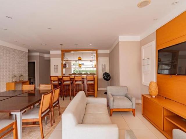 Aconchegante apartamento para venda em Vila Alexandria zona Sul com 3 quartos, sendo 3 suítes, 142