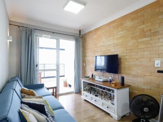 Aconchegante apartamento para venda em Vila Anastácio com 3 quartos, sendo 2 suítes, 92m²