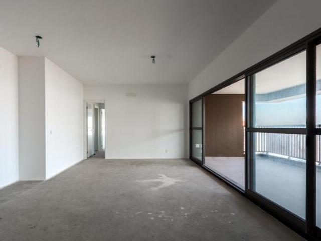 Excelente apartamento para venda em Vila Gumercindo com 3 quartos, sendo 2 suítes, 151m²