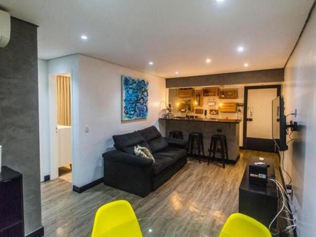 Sensacional apartamento para venda em Vila Hamburguesa com 2 quartos, sendo 1 suíte, 70m² douglast