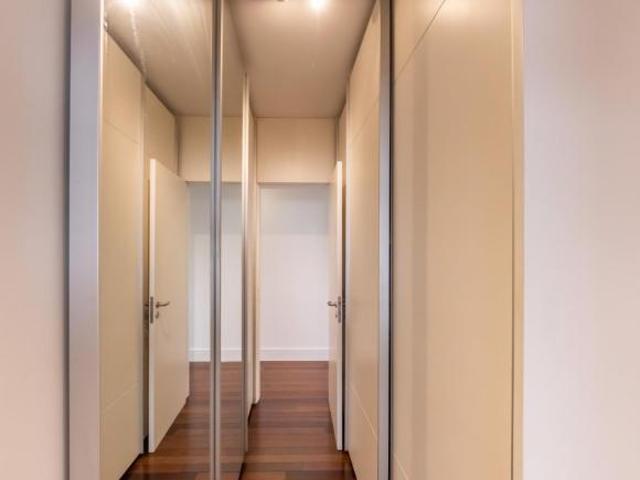Confortável apartamento para venda em Vila Hamburguesa com 3 quartos, sendo 3 suítes, 187m² remaxm