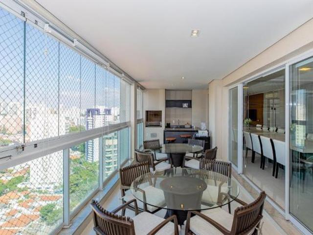 Confortável apartamento para venda em Brooklin com 3 quartos, sendo 3 suítes, 138m² giseleboassaly