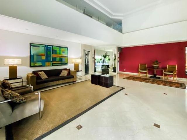 Espetacular apartamento para venda em Campo Belo com 4 quartos, sendo 3 suítes, 242m² elietetufani