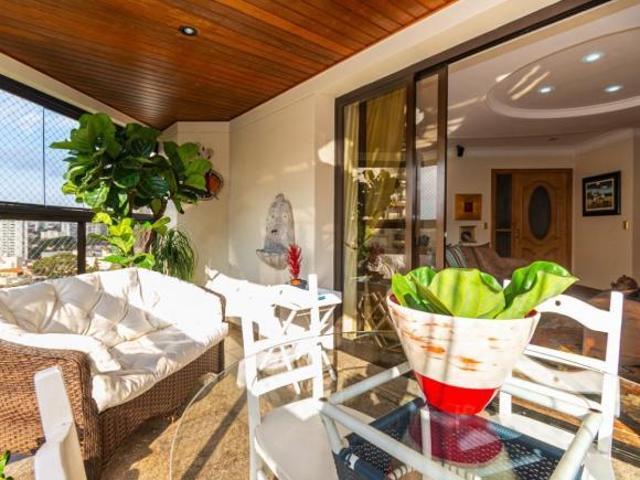 Elegante apartamento para venda em Campo Belo com 4 quartos, sendo 4 suítes, 276m²