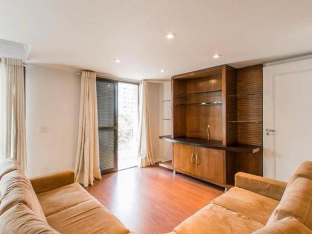 Versátil apartamento para venda em Campo Belo com 3 quartos, sendo 3 suítes, 186m²