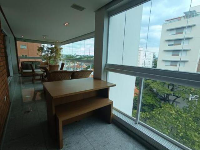 Confortável apartamento para venda em Campo Belo com 3 quartos, sendo 2 suítes, 177m² mayer boacni