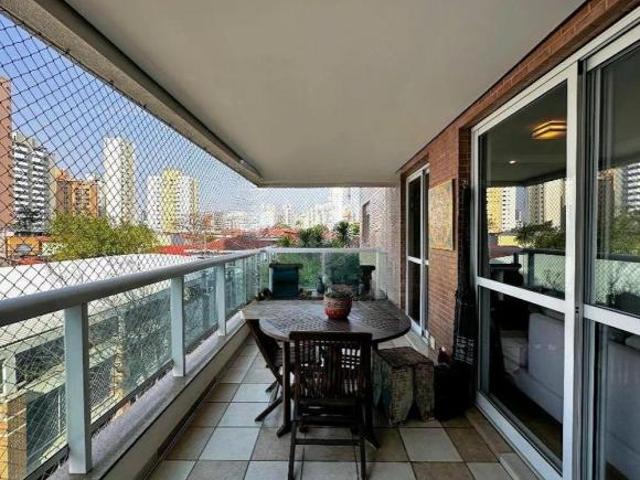 Aconchegante apartamento para venda em Cidade Monções com 3 quartos, sendo 3 suítes, 134m² vlamirf