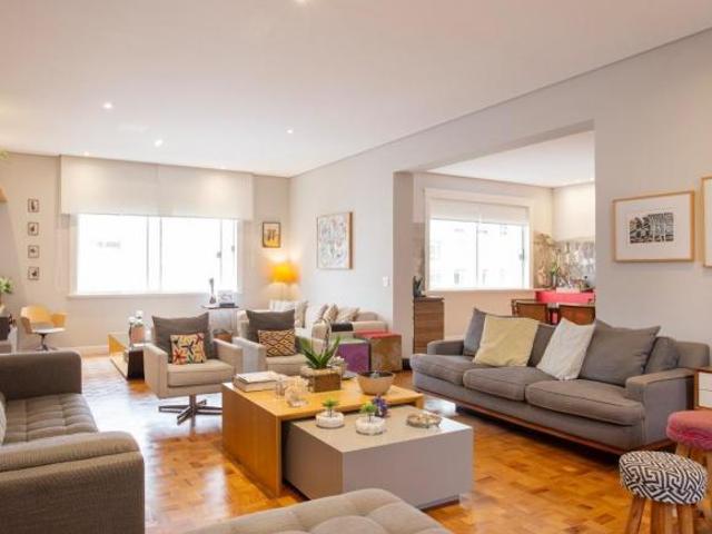 Atraente apartamento para venda em Higienópolis com 3 quartos, sendo 1 suíte, 340m²