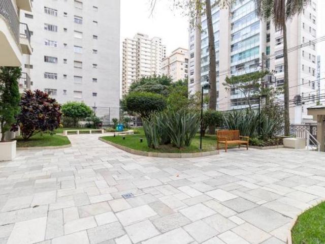 Elegante apartamento para venda em Moema com 3 quartos, sendo 1 suíte, 172m² alessandramattosinho#