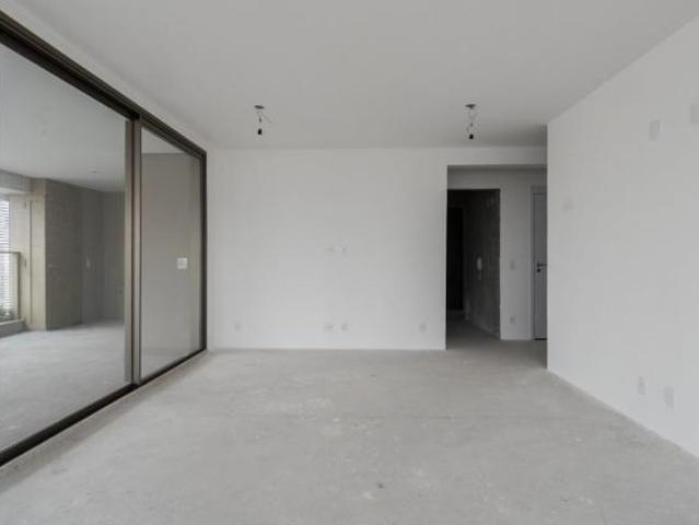 Espetacular apartamento para venda em Moema com 3 quartos, sendo 3 suítes, 221m²