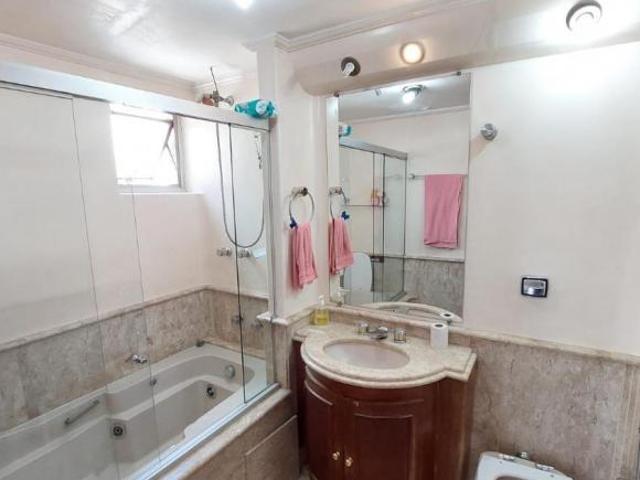 Atraente apartamento para venda em Moema com 4 quartos, sendo 2 suítes, 158m² remaxincorp#8ABU3