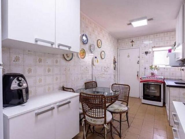 Agradável apartamento para venda em Pinheiros com 3 quartos, sendo 1 suíte, 100m²