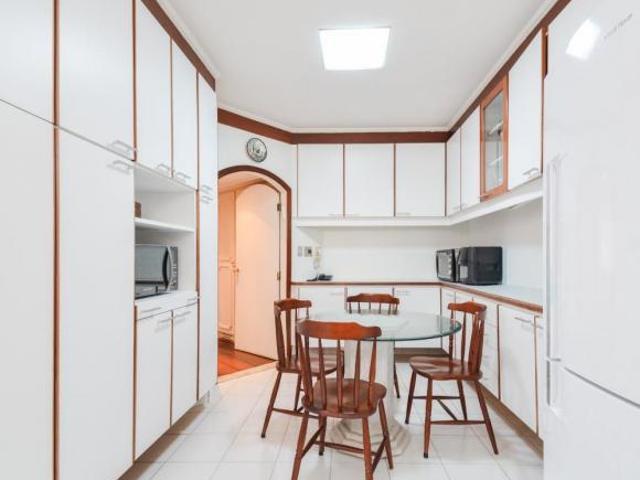 Deslumbrante apartamento para venda em Santa Cecília com 3 quartos, sendo 1 suíte, 210m² paulamatt