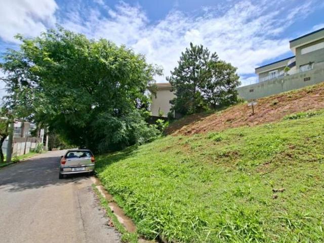 Agradável lote em condomínio para venda em São Paulo II, 501m²