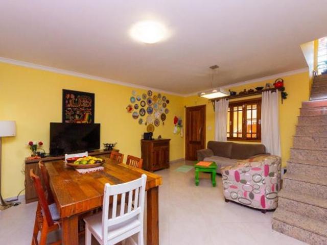 Espetacular sobrado para venda em Nova Petrópolis com 4 quartos, sendo 2 suítes, 128m²