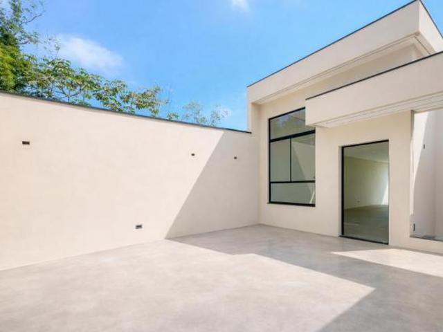 Deslumbrante sobrado para venda em Pastoril com 3 quartos, sendo 3 suítes, 230m²