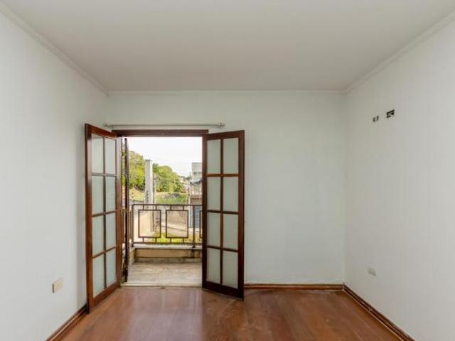 Agradável sobrado para venda em Parque São Domingos com 3 quartos, sendo 3 suítes, 285m² samuelmis