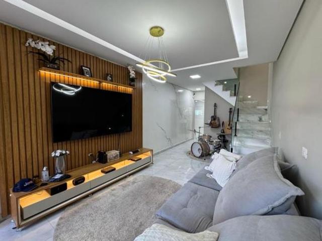 Elegante sobrado para venda em Penha de França com 3 quartos, sendo 1 suíte, 15,715m² remaxmonarca
