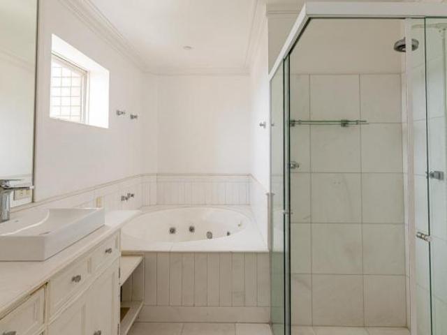 Funcional triplex para venda em Vila Suzana com 4 quartos, sendo 4 suítes, 347m² remaxfront#58NO9