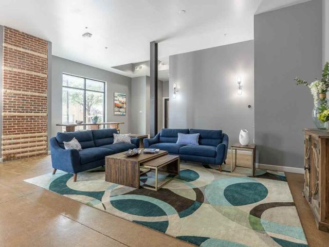 DeSoto Town Center Studio Apartment for Rent at 207 E Pleasant Run Rd, Desoto, TX 75115