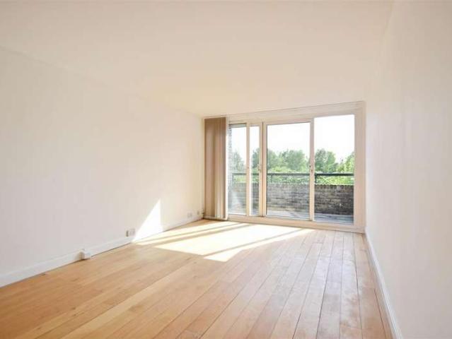 2 Bedroom Detached House