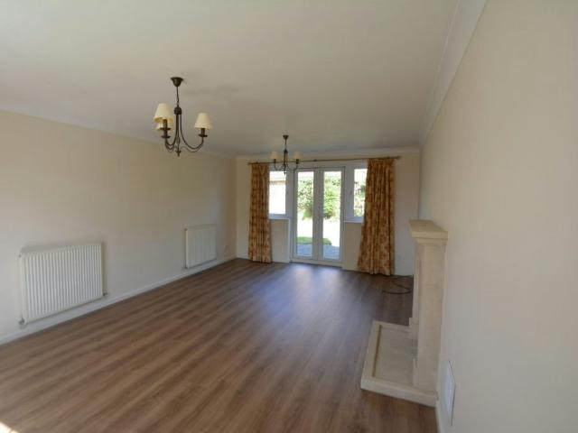 Detached house to rent on