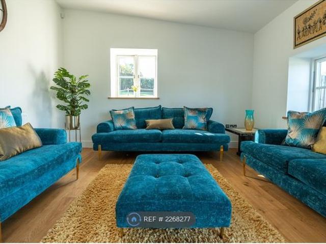 Detached house to rent in Fernhill Court, Almondsbury, Bristol BS32