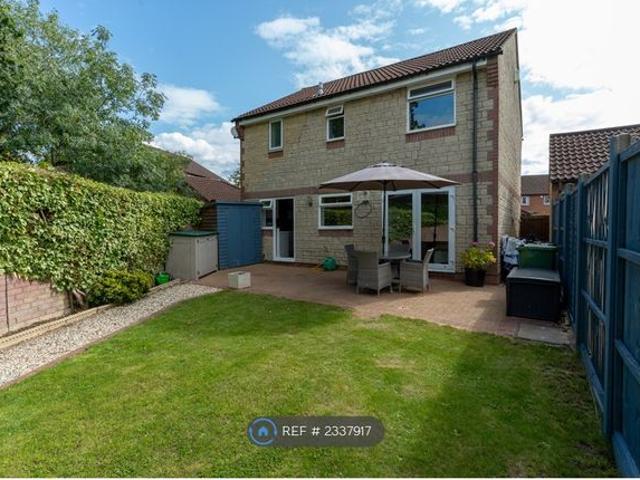 Detached house to rent in Huckley Way, Bradley Stoke, Bristol BS32