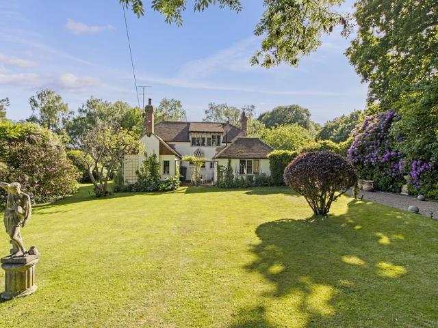 Detached house for sale