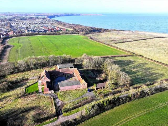 Detached house for sale