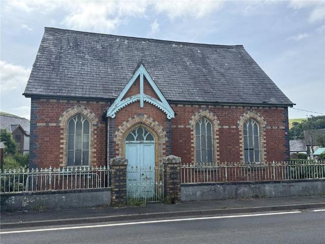 Detached house for sale