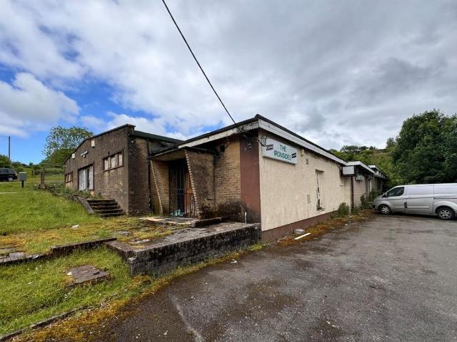 Detached house for sale
