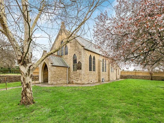 Detached house for sale