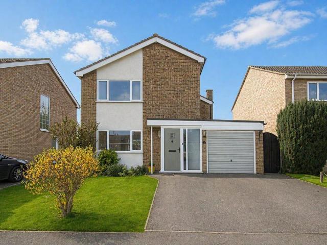 Detached house for sale