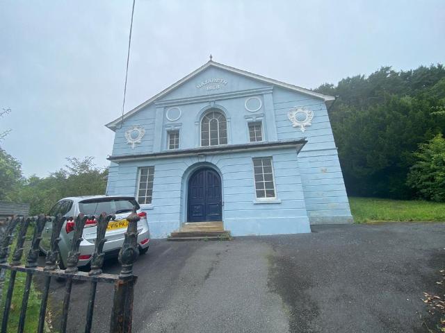 Detached house for sale