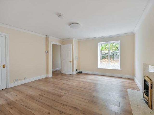Detached house for sale