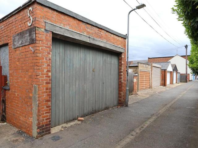 Detached house for sale