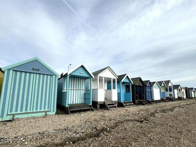 Detached House For Sale In Thorpe Bay, Essex