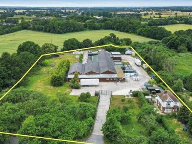 Detached House For Sale In Braintree, Essex