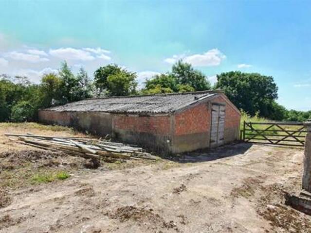 Detached House For Sale In Hilton