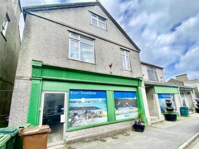 Detached House For Sale In Nefyn