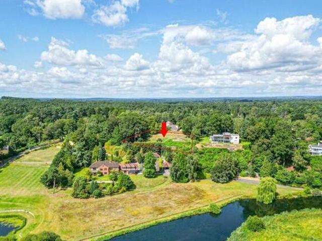 Detached House For Sale In Ringwood